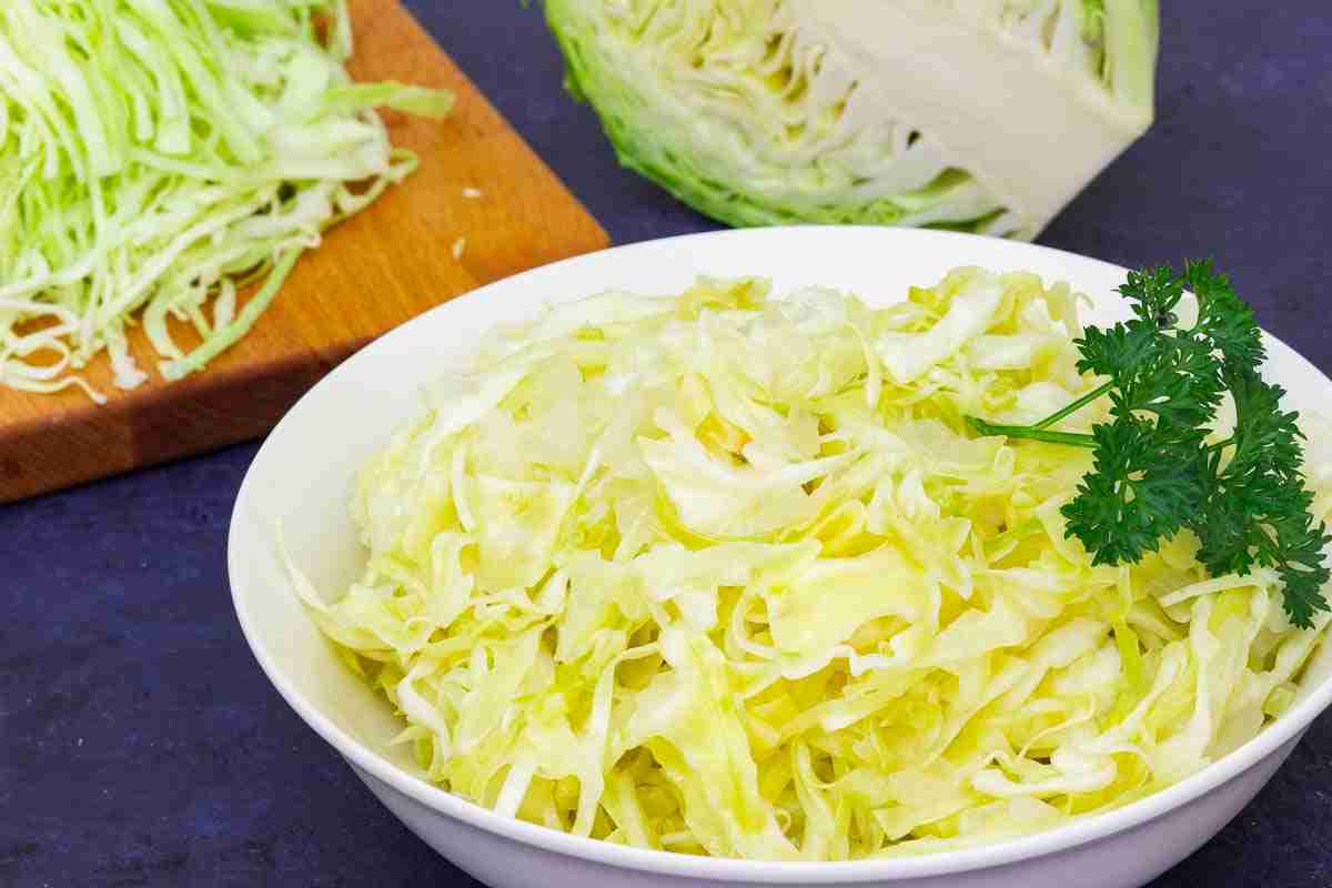 German Cabbage Salad - Kraut Salad ⋆ My German Recipes