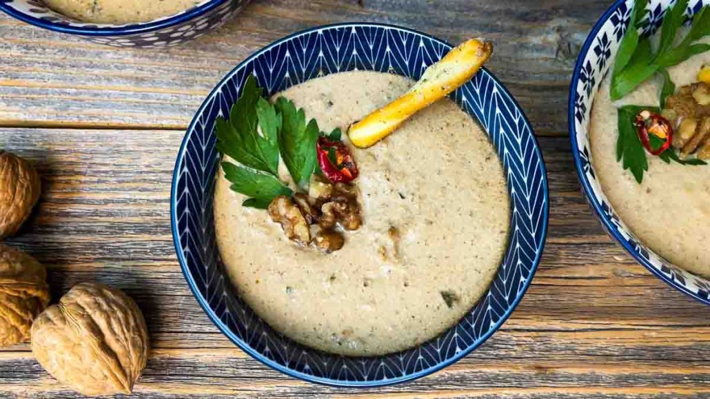 Walnut Soup ⋆ My German Recipes
